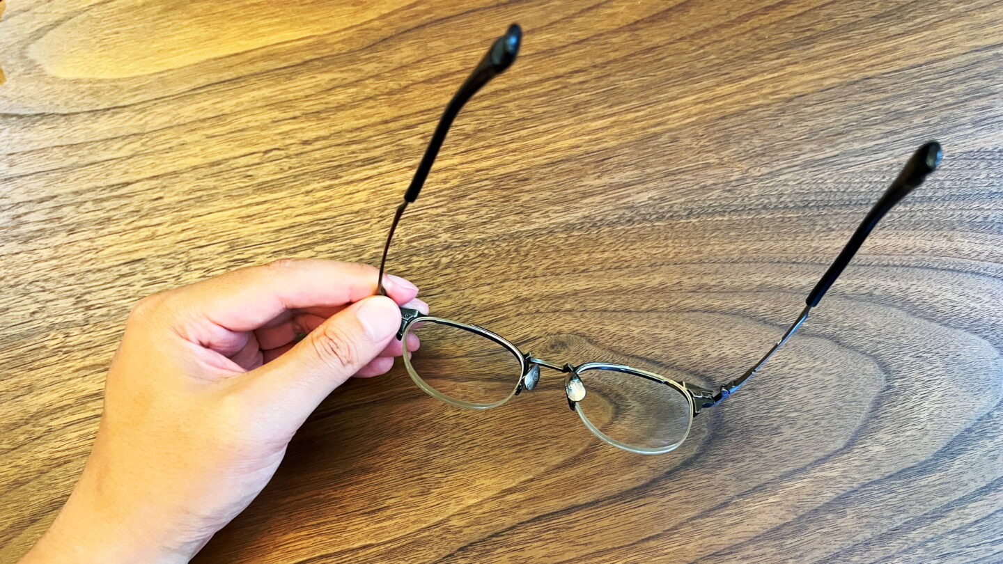 【999.9 S-351T】おしゃれさと機能の両方を捨てたくない人におすすめのメガネ｜最高の一品